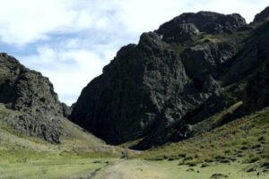 Mongolian Sightseeing Tours I The Secret Of Gobi Desert & The Winding ...
